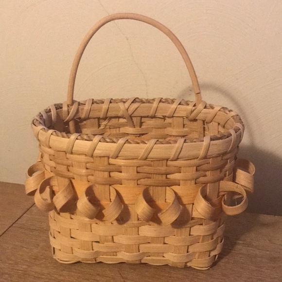 Kitchen | Vintage Handmade Basket 198s | Poshmark